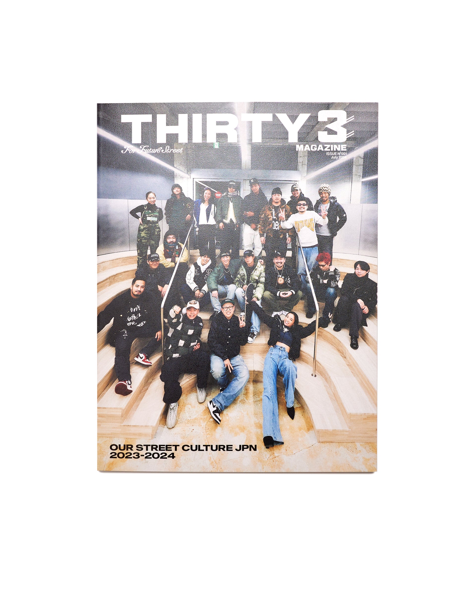 THIRTY 3 MAGAZINE Vol.1 – PLATEAU STUDIO
