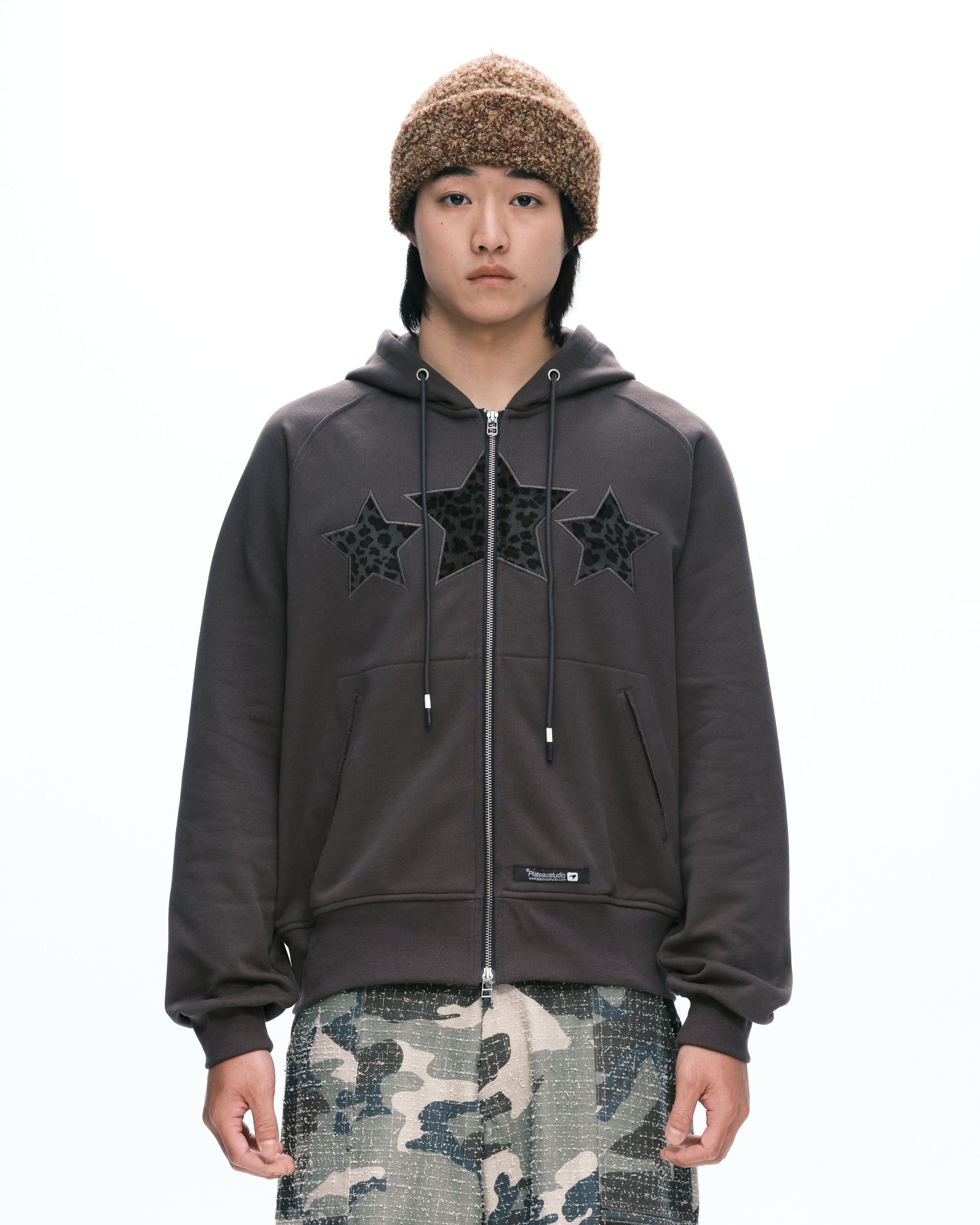 Star zip-up – PLATEAU STUDIO